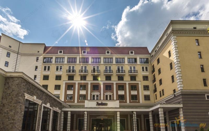 Отель Radisson Rosa Khutor (Рэдиссон Роза Хутор), Поселок Красная ...